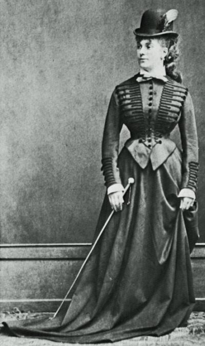 Victorian riding habits: more than meets the eye - Recollections Blog