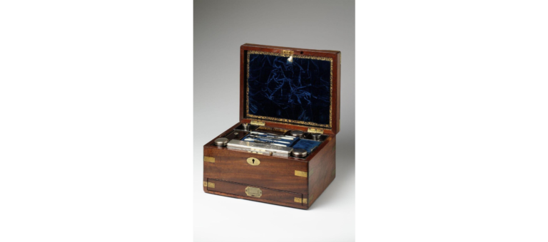 Have luxury, will travel. 19th-century dressing cases - Recollections Blog