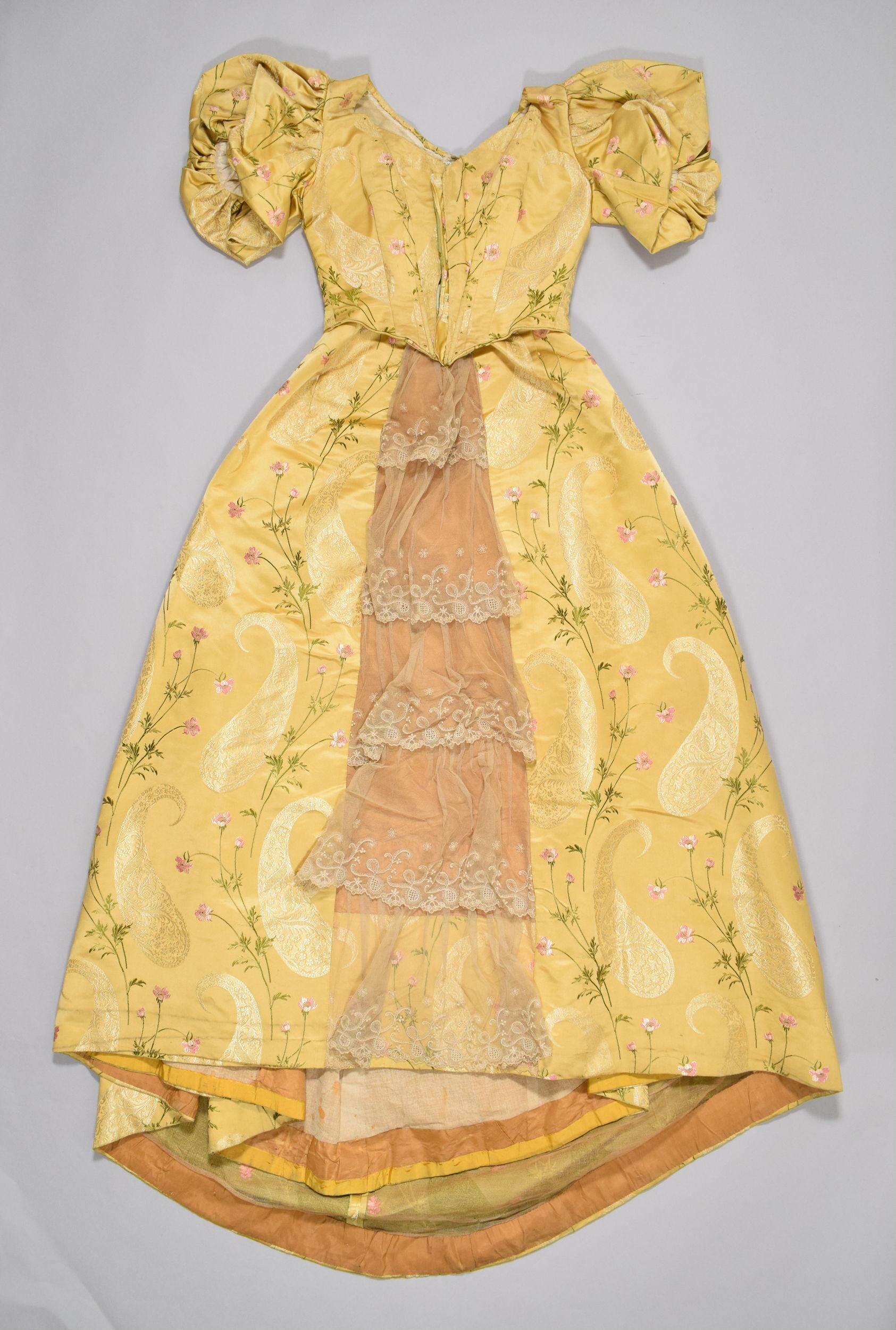 Tickled pink: colors in the Victorian era - Recollections Blog