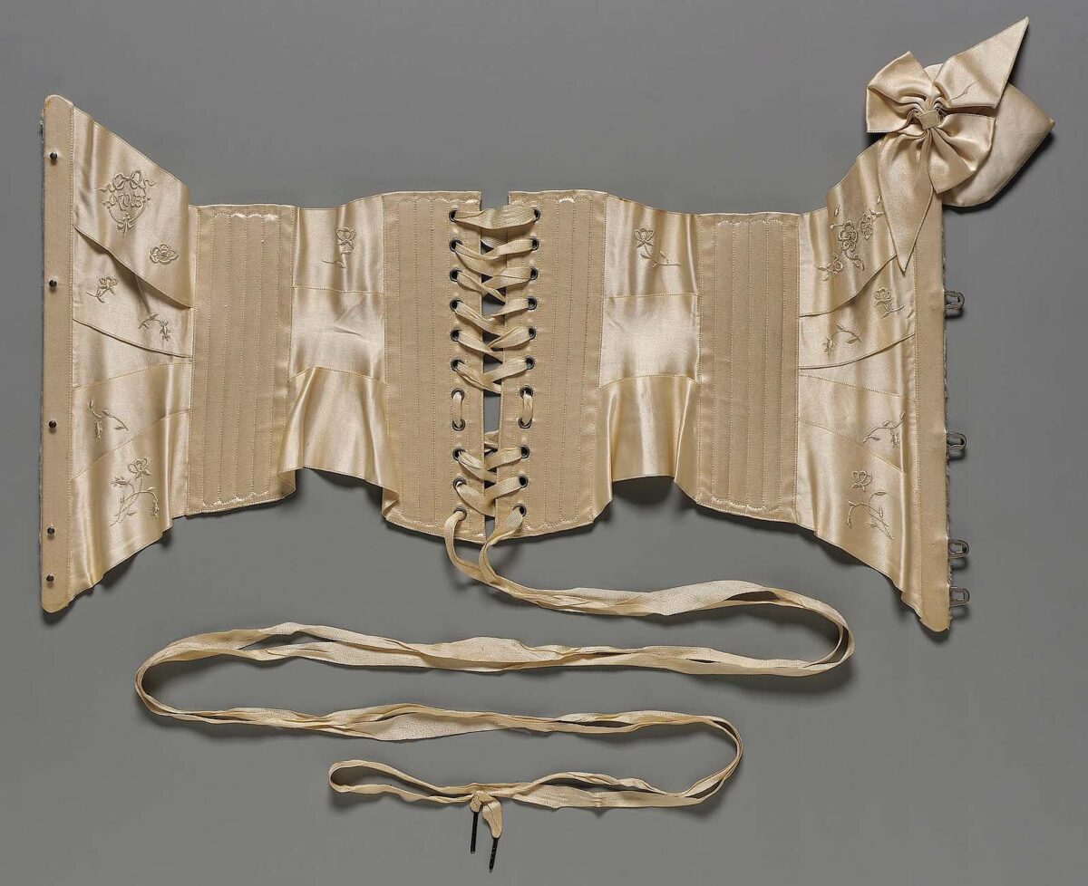 Ribbon corsets - Recollections Blog