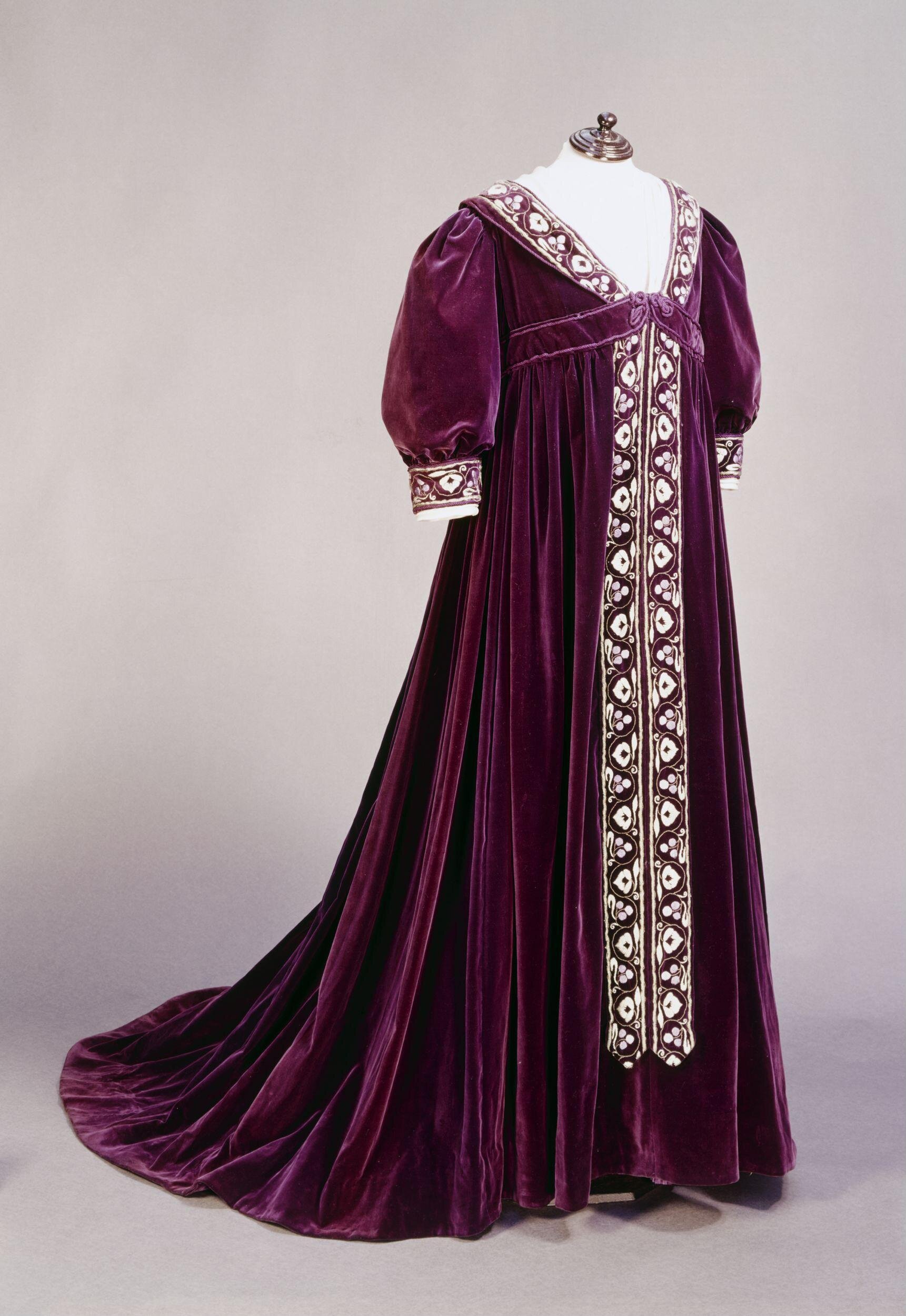 Purple, please. Colors in the Victorian era - Recollections Blog